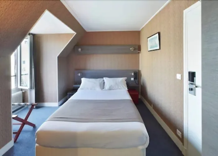 HOTEL HOME LATIN, PARIS